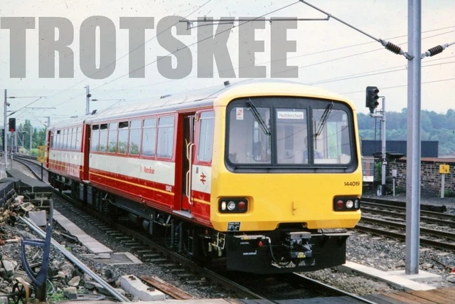 35MM SLIDE BR British Railways DMU Class 144 144019 Skipton 1990 ...