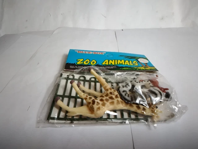 BLUE BOX ZOO Animals Carded Not Used Mint Future Collection £9.99 ...
