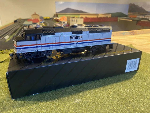 AMTRAK ÉCHELLE HO Bachmann Spectrum F40ph avec feux stroboscopiques ...