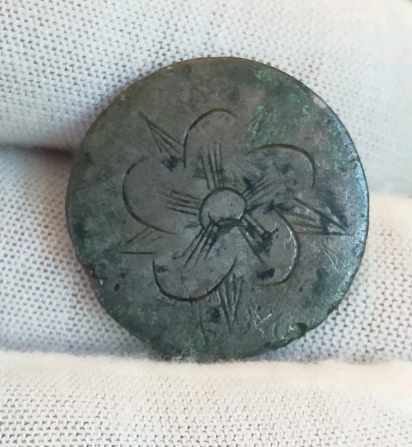 18TH CENTURY PEWTER Tombac Button Metal Detecting Find (173) £2.00 ...