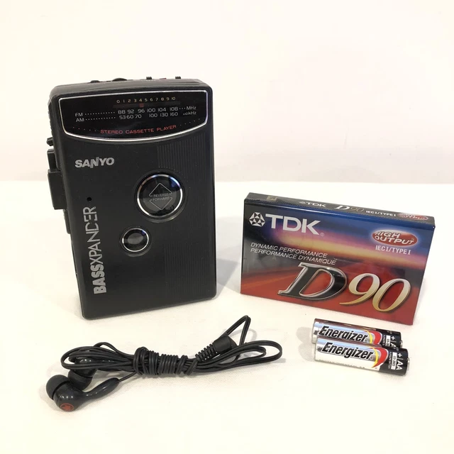 SANYO MGR 200 Vtg Am/Fm Radio Stereo Cassette Portable Walkman W/ Earbuds Works $27.99 - PicClick CA