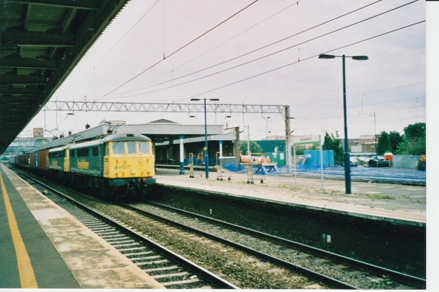 RAIL PHOTO CLASS 86 86607 86635 at speed @ Nuneaton 13/8/03 Ipswich ...