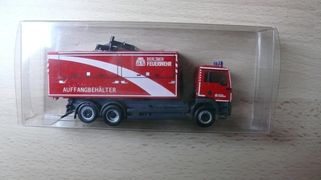 HERPA FEUERWEHR BERLIN WLF MAN TGS M AB - Auffangbehälter H0 1:87 TOP ...