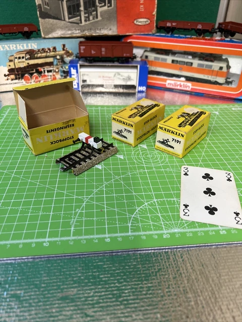 MARKLIN 7191 HO Gauge M Track Buffer Stop with Light NOS X 3 (3C) £10. ...