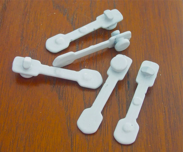 CAPPED POST CURTAIN track DIY 1 x CAM LOCK camlock Sylon LEVER locking ...