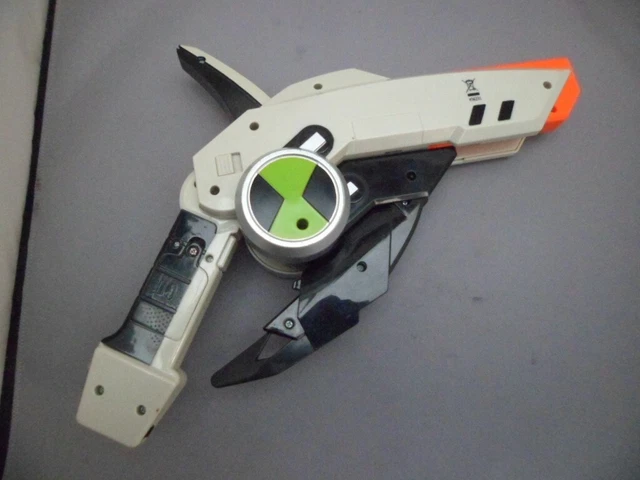 BEN 10 OMNIVERSE Rook’s Proto-Tool, Sword/Gun, With Sounds BANDAI £15. ...