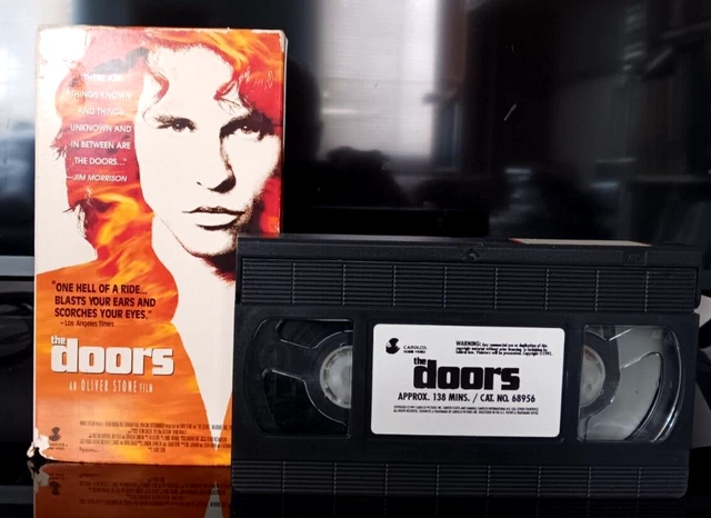 THE DOORS VHS Tape 1991 Val Kilmer Meg Ryan Billy Idol Oliver Stone 60s ...