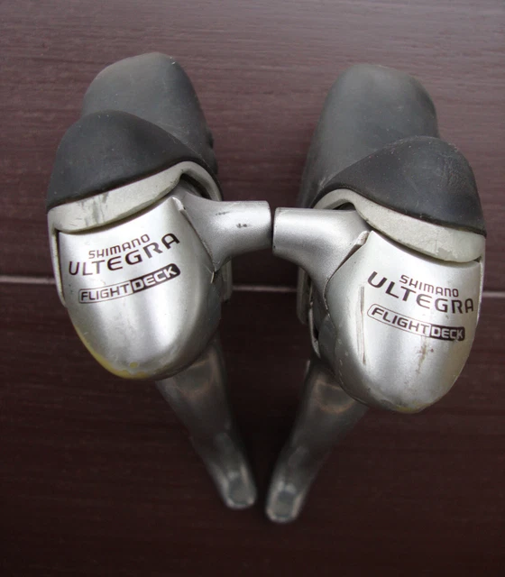 ULTEGRA STI ST-6500/6501 Set links+rechts 2/3x9-Fach Shimano Brems Schalt Hebel EUR 95,50 ...