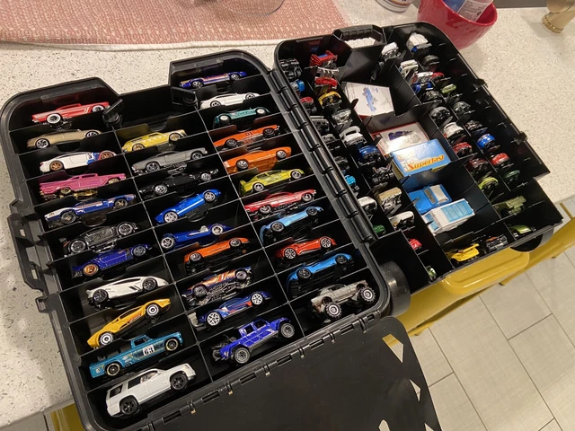LOT OF MATTEL Hot Wheels, Disney, Matchbox, Etc 1:64 Lot Of 40 Cars ...