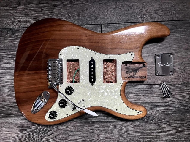 SWAMP ASH HSH Stratocaster Body By GuitarBuild With Pickguard ...