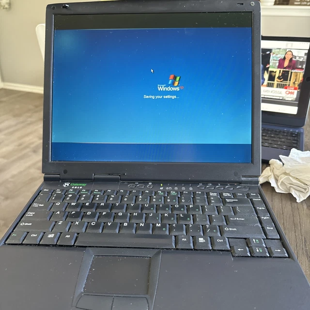 VINTAGE GATEWAY SOLO2150 Laptop - Windows 98 Era!!!! £37.57 - PicClick UK