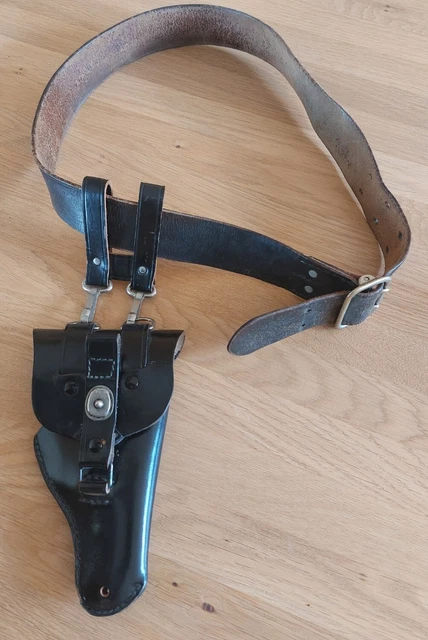 PISTOLENTASCHE MIT KOPPEL NVA, ABV, DDR, GST schwarz, selten, Ostalgie ...