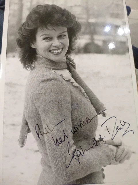 UFO CROSSROADS CORONATION Street The Brothers GABRIELLE DRAKE hand ...