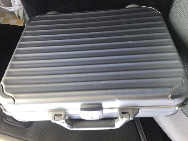 RIMOWA TOPAS ALUMINUM Business Attache Case Silver 40×33×9 $421.20 ...