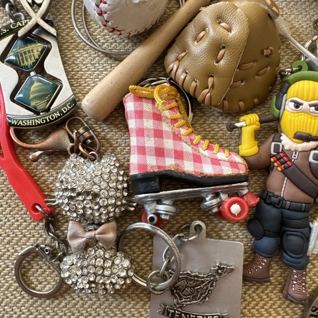 VINTAGE KEYCHAIN LOT Keychains People Places Things 65 $95.70 - PicClick CA