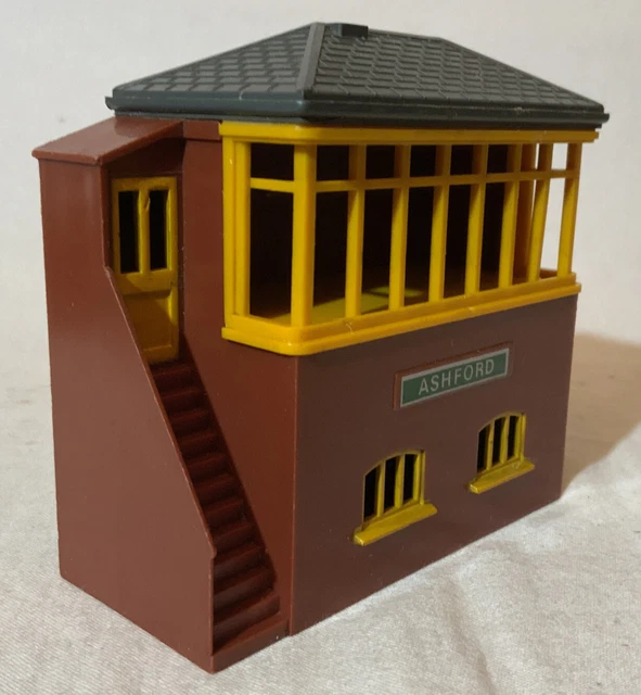 VINTAGE TRIANG 00 gauge R61 Signal Box Ashford Unboxed GC £6.50 ...