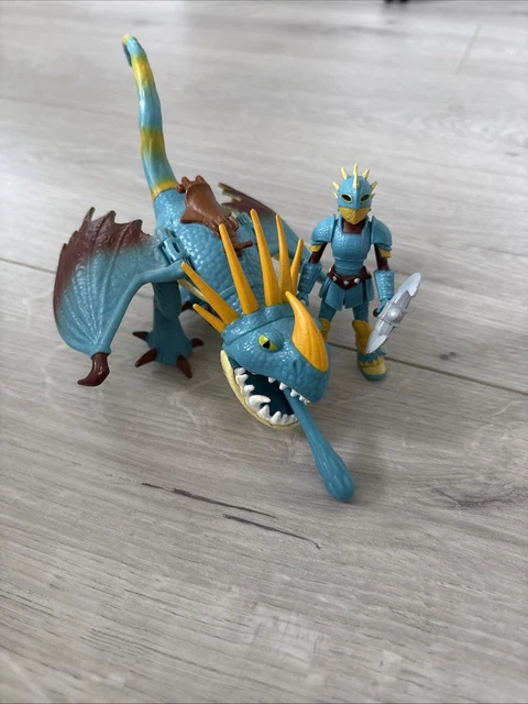 HOW TO TRAIN Your Dragon HTTYD Stormfly And Astrid Figures £5.43 ...