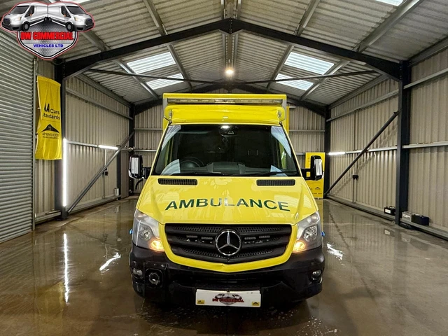 2016 MERCEDES-BENZ SPRINTER 519 CDI MWB Automatic Ex-NHS Ambulance ...