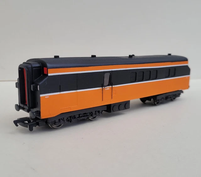 SILVER FOX OO Gauge Irish Railways 'Dutch' EGV RtR with Orange Lower ...