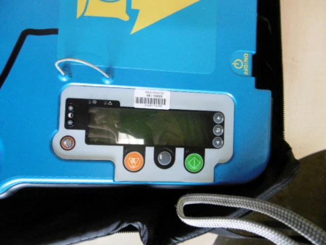 ZOLL AUTOPULSE CHEST Compression System with Lifeband, Battery, Case ...