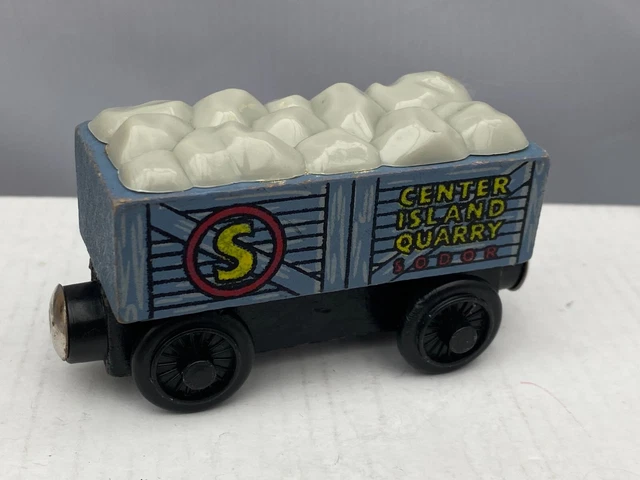 WOODEN RAILWAY THOMAS The Tank Engine CENTRE ISLAND QUARRY BOULDER CAR ...