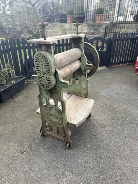 ANTIQUE CIRCA 1800'S Cast Iron Clothes Wringer Mangle £1,050.00 - PicClick UK