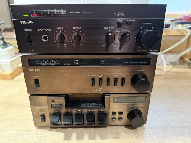 WEGA SEPARATES HI-FI System. Integrated Amplifier, Cassette Deck ...