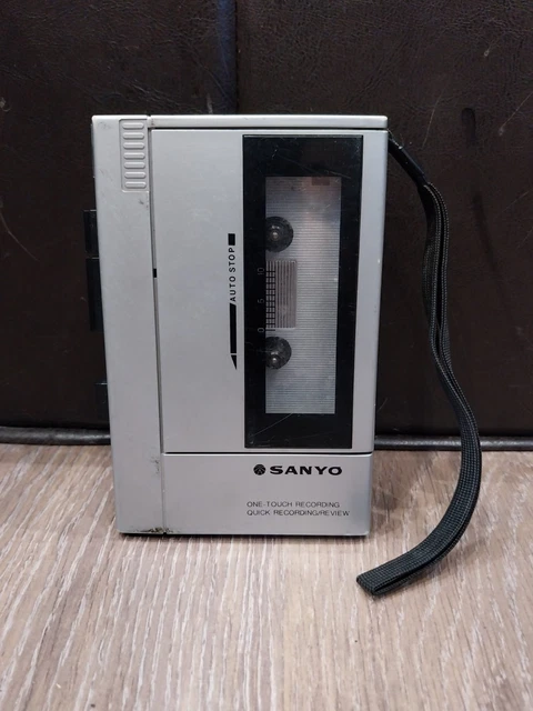 WALKMAN SANYO M1010 Vintage Made In Japan EUR 19,00 - PicClick IT
