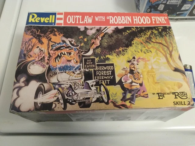 1996 REVELL OUTLAW with "Robin Hood Fink" Kit No. 7622 Open Box-Started ...