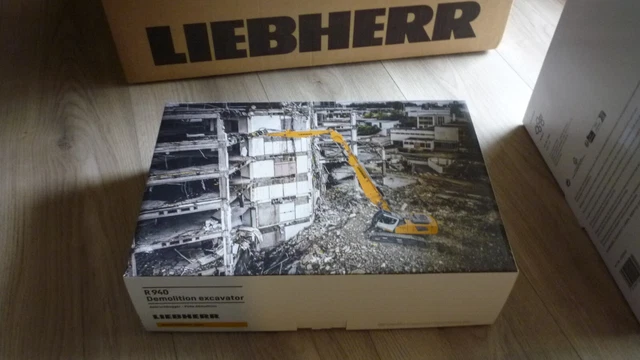 LIEBHERR ABBRUCHBAGGER BAGGER R940 Bauma Modell 2022 Neu OVP £158.25 ...
