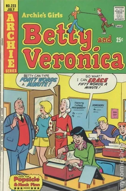 ARCHIE'S GIRLS BETTY and Veronica #223 bon état 1974 image stock ...