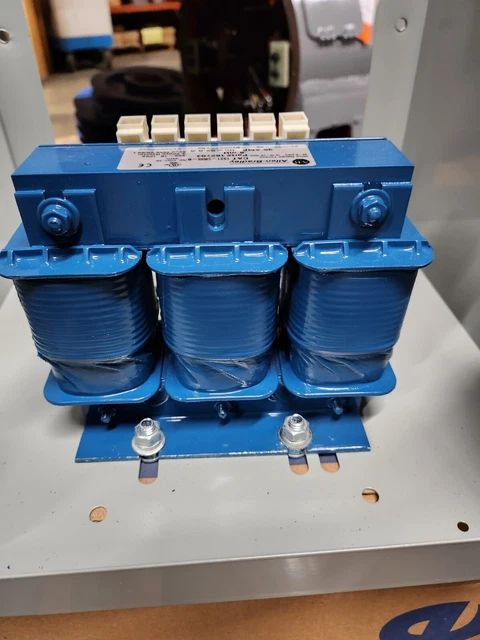 ALLEN BRADLEY 3-PHASE Line Reactor Transformer, NEMA 1 enclosure (1321 ...