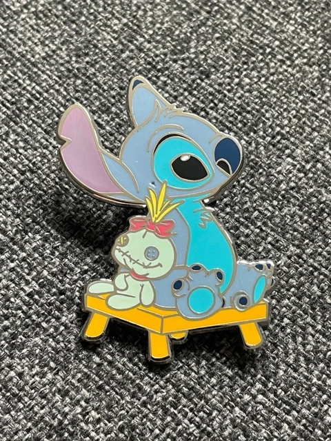 DISNEY LILO AND Stitch Stitch Sat On Stool Pin £4.99 - PicClick UK