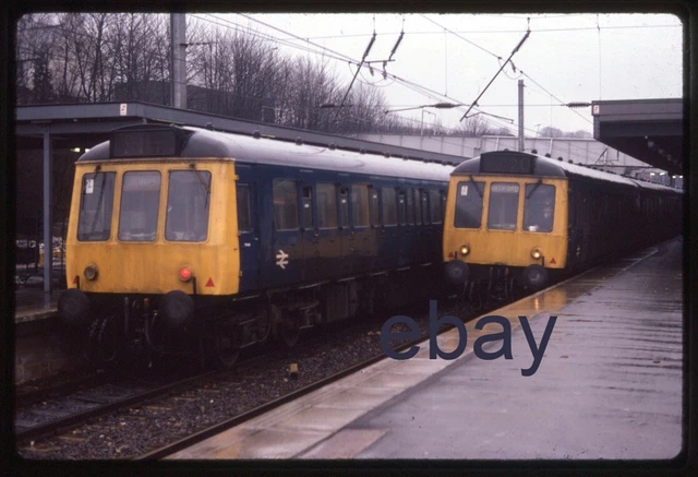 ORIGINAL 35MM SLIDE- Class 127 DMU's at Luton station w/ local workings ...