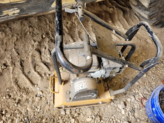 2.4HP PETROL WACKER Rammer Compactor Whacker Plate £345.00 - PicClick UK