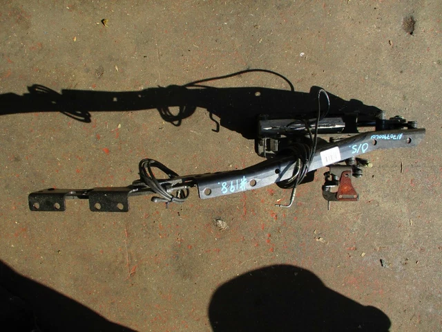 MERCEDES-BENZ R170 SLK Drivers Side Vario Roof Frame A1707900401 £150. ...