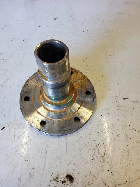 LAND ROVER DEFENDER 90 Drum Axle Rear Stub Axle . £22.95 - PicClick UK