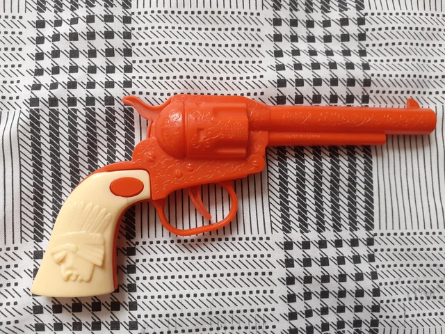 RARE VINTAGE RED PLASTIC TOY GUN WITH INDIAN CHIEF HEAD - 1960s - NICE ...