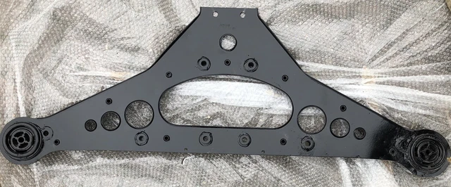 REAR SUSPENSION SUBFRAME Carrier / A-Frame Xj6 Xj8 Xk8 X300 X308 ...