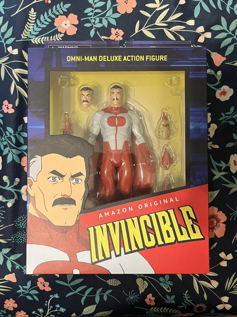 DIAMOND SELECT TOYS Invincible Omni-Man Deluxe Action Figure NIP $150. ...