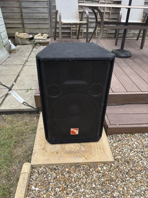 USED INTIMIDATION250W 500 Peak Speakers. Good Working Order £42.28 ...