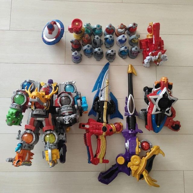 POWER RANGERS UCHU Sentai Kyuranger Megazord Morpher 6p Kyutama 17p set BANDAI EUR 242,16 ...