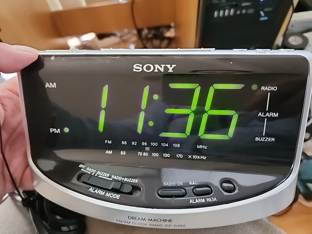 VINTAGE SONY DREAM Machine FM/AM Clock Radio ICF-C492 Dual Alarm Clock ...