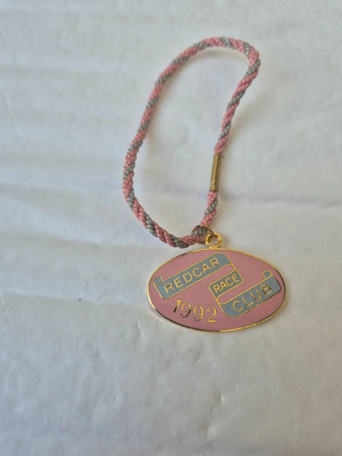 VINTAGE BEVERLEY IPPODROMO Races 1992 Membri Medaglia Distintivo ...