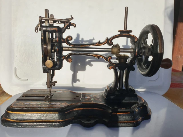 MACHINE À COUDRE ancienne - SEWING MACHINE - COLLECTION - RARE EUR 3. ...