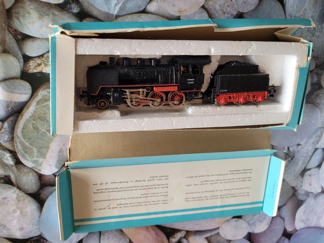 ANCIENNE LOCOMOTIVE ELECTRIQUE 3003 Marklin Avec Son Wagon De Charbon ...