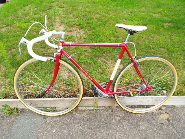 VINTAGE ELSWICK HOPPER Road Bike. Fully Restored with NEW Paint. NEW ...