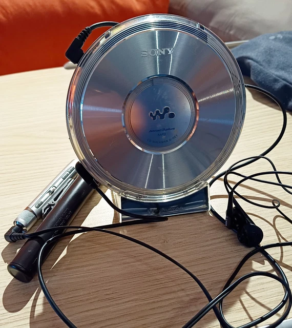 SONY D-NE1 ATRAC/MP3 CD Walkman - Tested - Includes Stand & Battery ...
