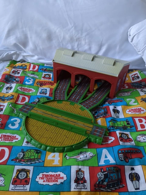 ERTL RARE THOMAS the Tank Engine And Friends Turntable & Sheds Vintage ...