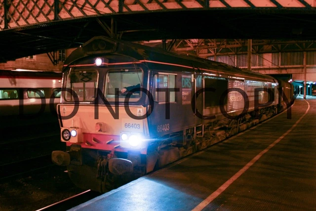 UK DIESEL TRAIN Railway Photograph Of Class 66 66403. Loco. Rm66-516 £1 ...